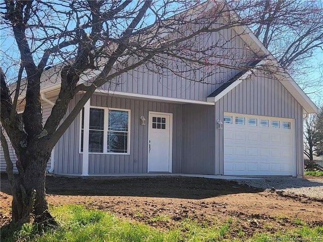 25 E Suder Ln, Campbellsburg, IN 47108