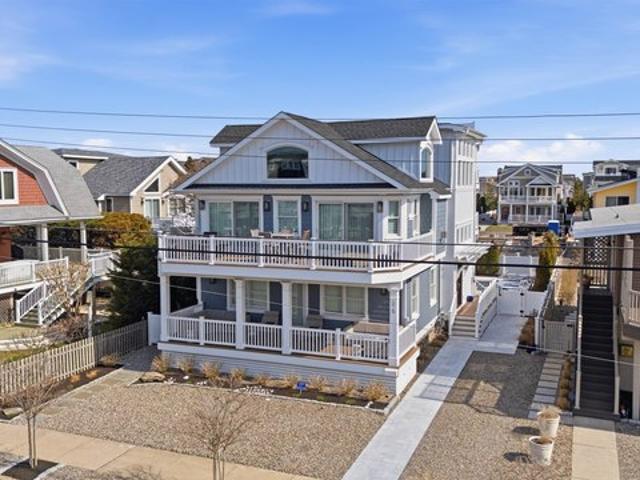 25 E 18th St, Avalon, NJ 08202