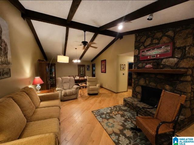 25 Eddings Lane