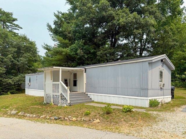 25 Edgewood Dr, Allenstown, NH 03275
