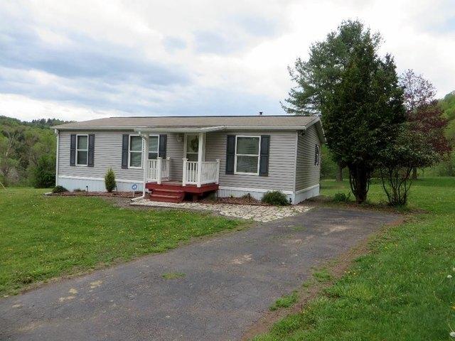 25 Edwards Rd, Dushore, PA 18614