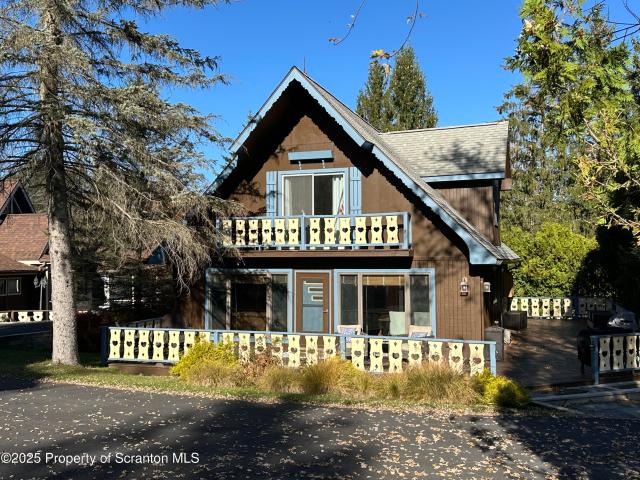 25 Fall Pl, Union Dale, PA 18470 | MLS #PASU2000