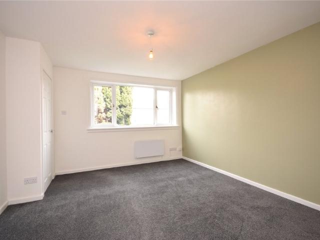 25, Farndale Terrace, Leeds, LS14 5BQ