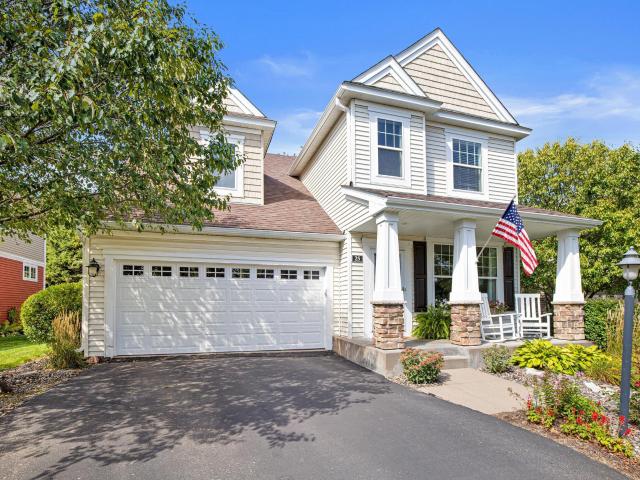 25 Founders Green