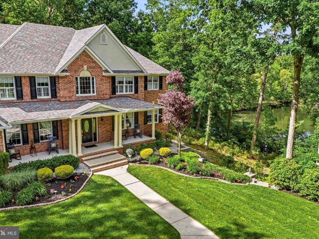 25 Fox Tail Court
