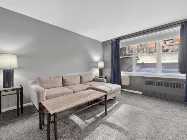 25 Franklin Avenue 2K