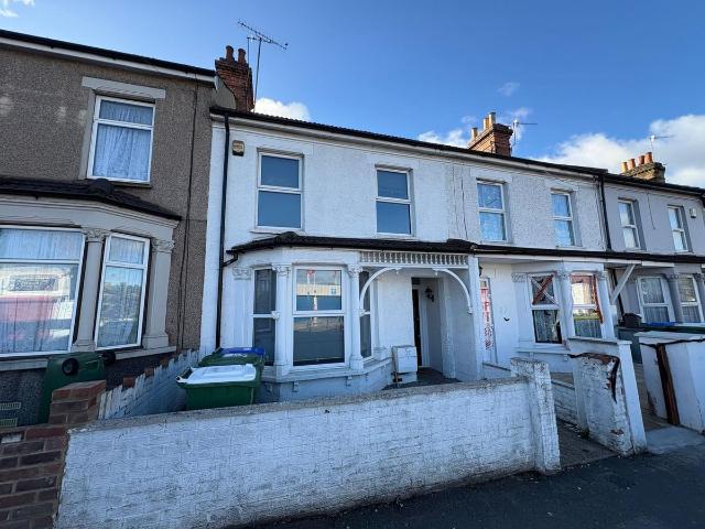 25 Gilbert Road, Belvedere DA17, 1 bed property to rent, £800 pcm | PrimeLocation