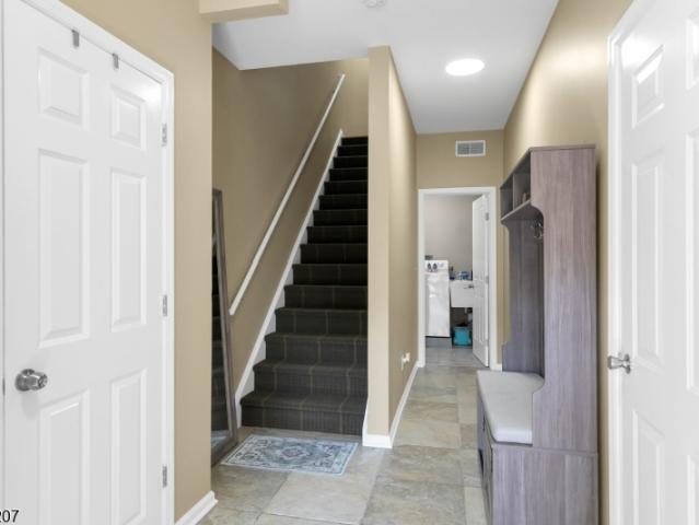 25 Gillette Rd