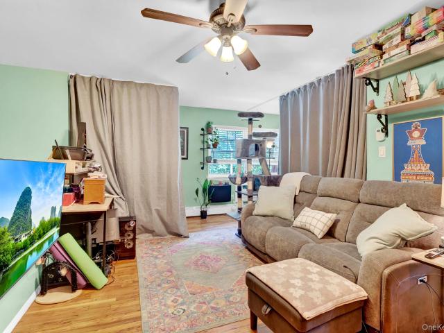 25 Glen Hollow Drive H 37
