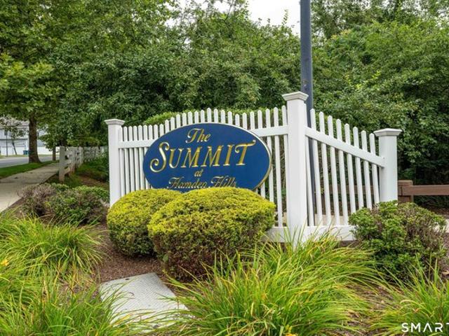 25 Hamden Hills Dr Unit 23, Hamden, CT 06518