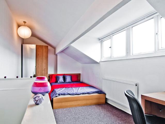 25 Harold Mount, LS6 1PW, Leeds