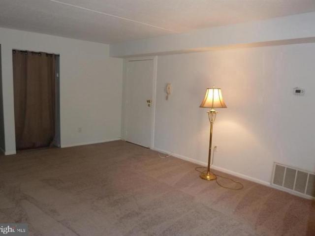 25 Hatters Court # 25