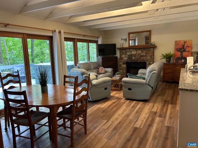 25 hickorynut rd