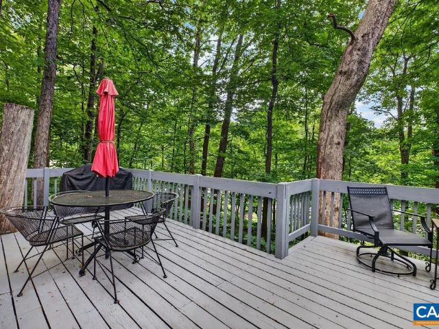 25 Hickorynut Rd