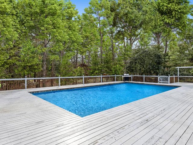 25 High Point Rd, East Hampton, NY 11937 | MLS #728443 | Compass