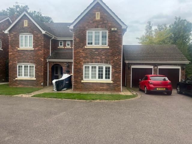 25 Highgrove, CV4 8JJ 7 bed detached house to rent £4,600 pcm £1,062 pw