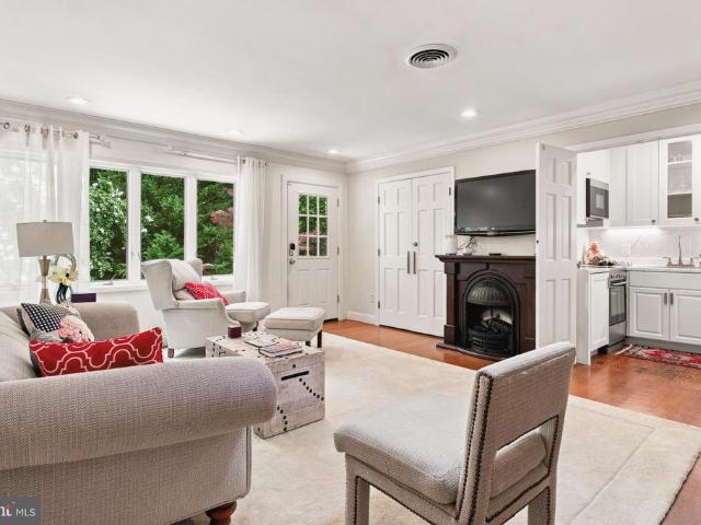 25 Highfield Court