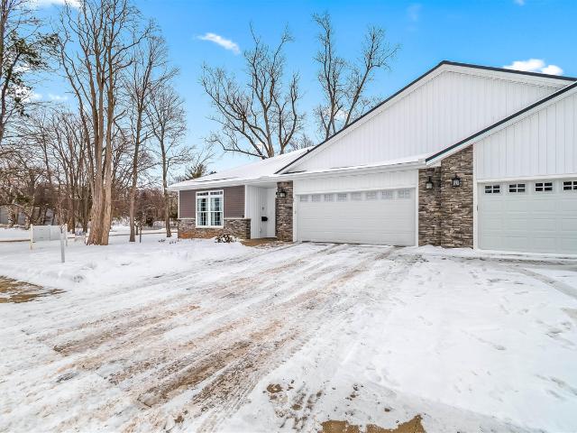25 Hillsdale Commons Drive