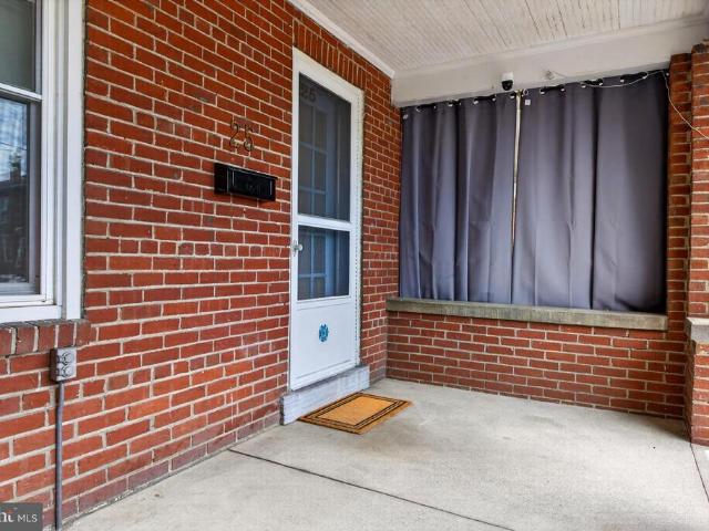 25 Hoke Avenue