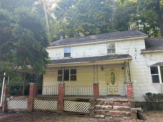 25 John Shults Rd, Saugerties, NY 12477