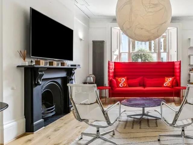 25 Lansdowne Crescent, London, W11 2NJ, United Kingdom | 3 bed apartment for rent #167579361 | Rentberry