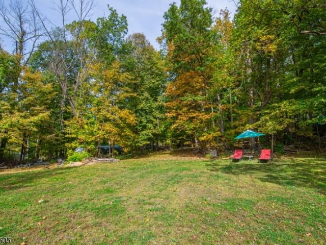 25 Lake Pochung Rd, Vernon, NJ 07461 | MLS #4012 | Compass