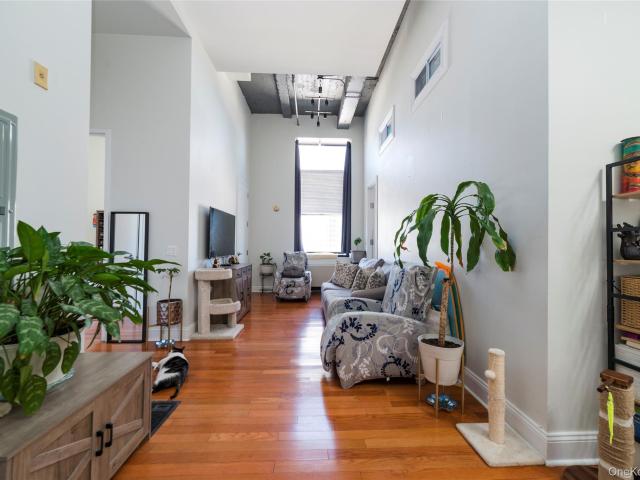 25 Leroy Place 501