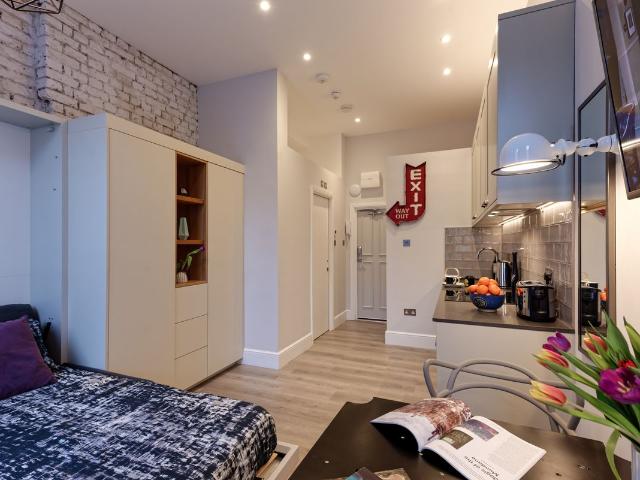 25 Linden Gardens, Notting Hill, London W2, Studio to rent, £3,878 pcm | PrimeLocation