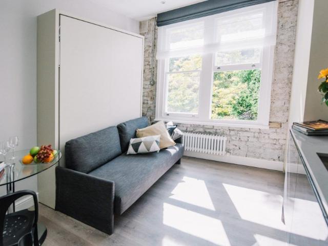 25 Linden Gardens, Notting Hill, London W2, Studio to rent, £3,445 pcm | PrimeLocation