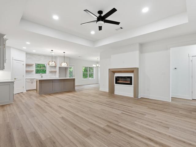 25 Libra Lane