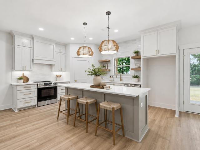25 Libra Lane