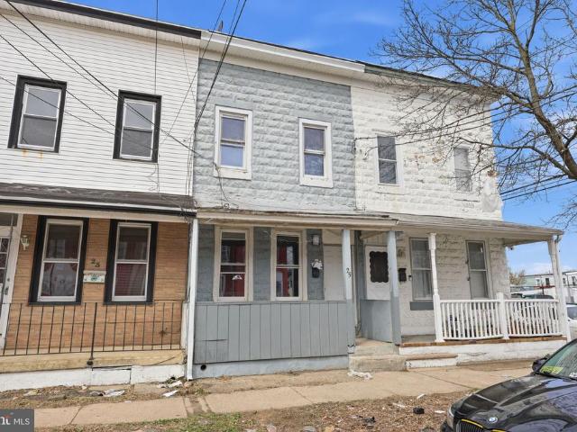 25 Lily Street
