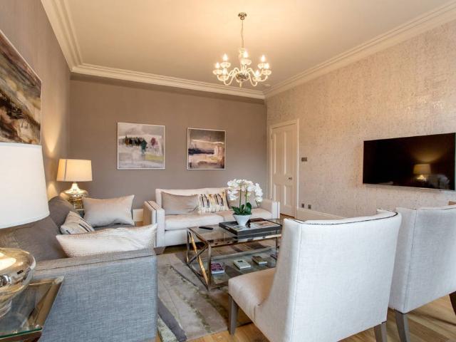 25 Lilyville Road,, SW6