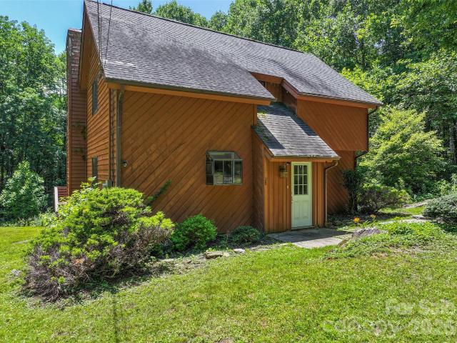 25 Little Creek Lane