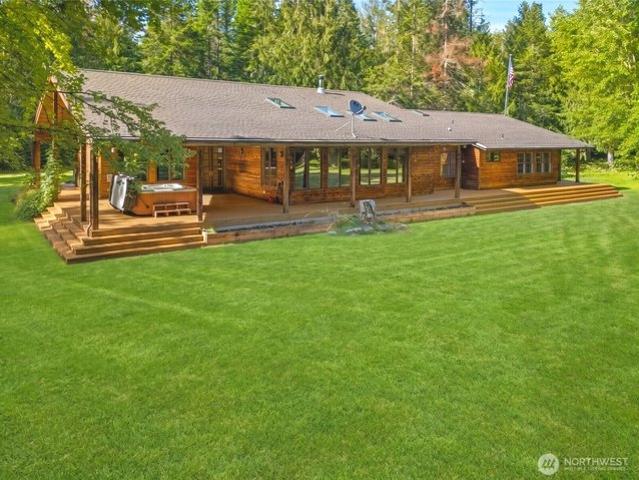 25 Lostwood Ln, Sequim, WA 98382
