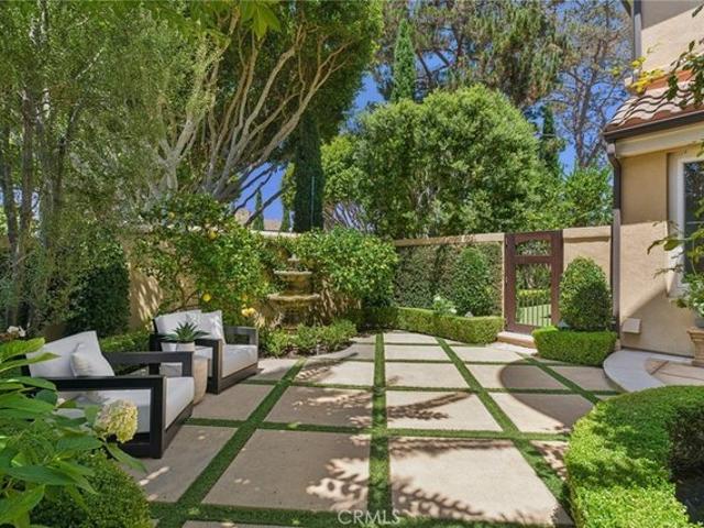 25 Lyon, Newport Coast, CA 92657