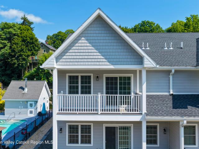 25 Marina Drive