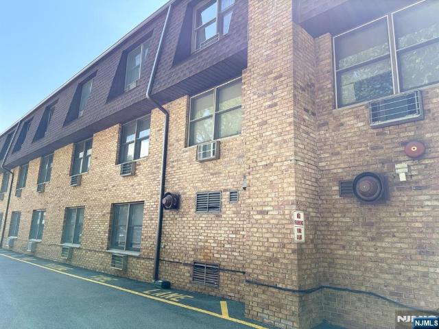 25 Market Street # #C6
