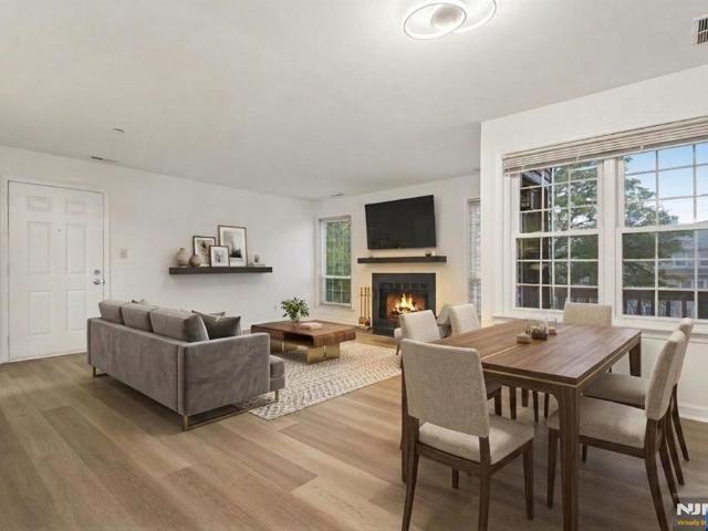 25 Markham Circle