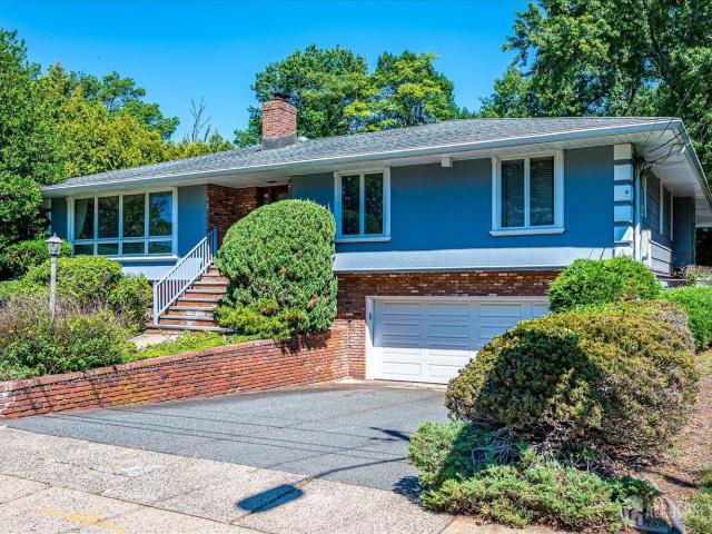 25 Marshall Drive