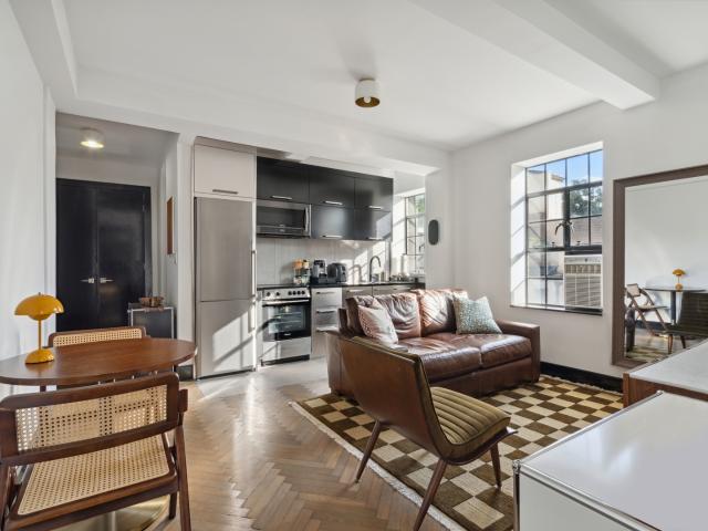 25 Monroe Place, Brooklyn, NY
