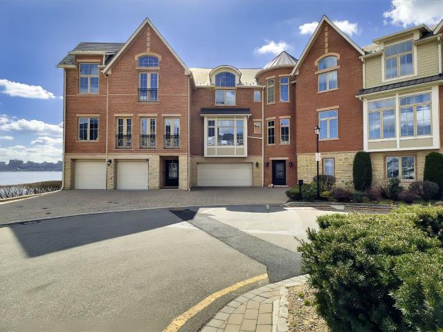 25 Moorings Lane, Edgewater, US, NJ