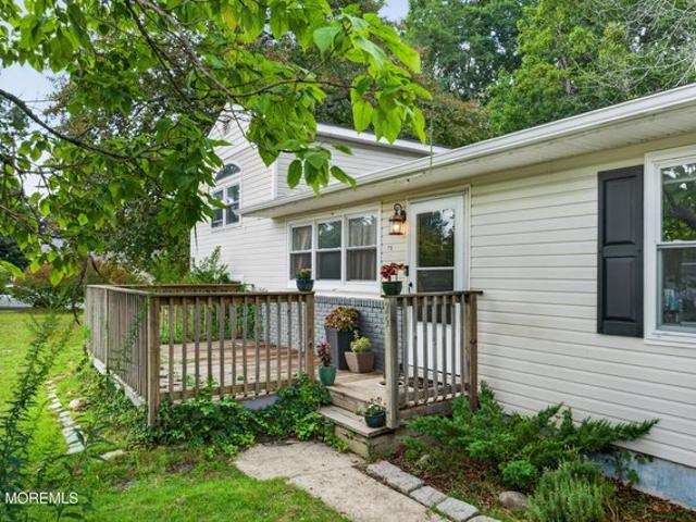 25 Morris Blvd, Bayville, NJ 08721