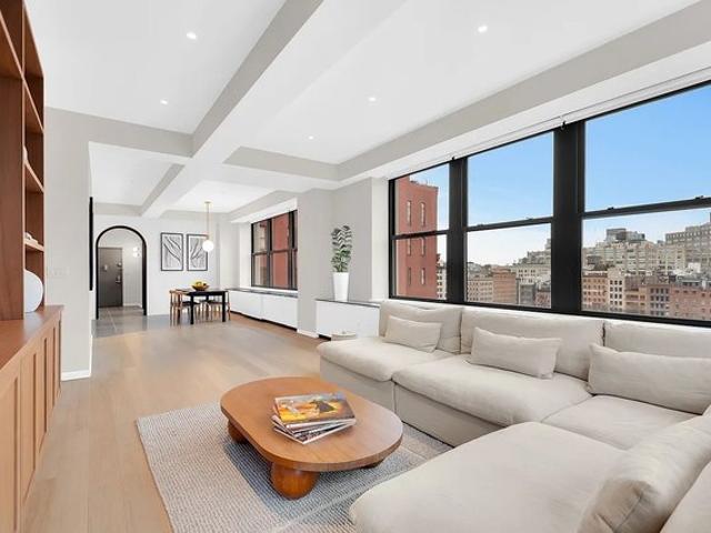 25 N Moore St Apt 9C, New York, NY 10013