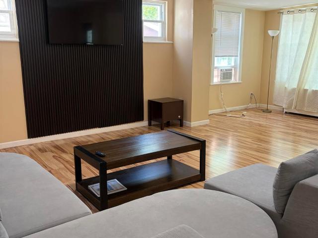 25 N Aberdeen Pl