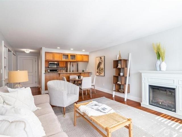25 N Broadway St Unit 301, Tacoma, WA 98403