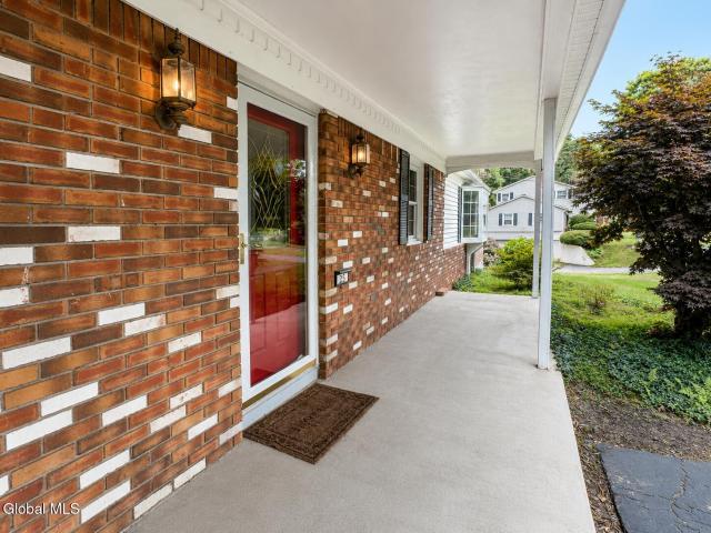 25 N Hill Drive