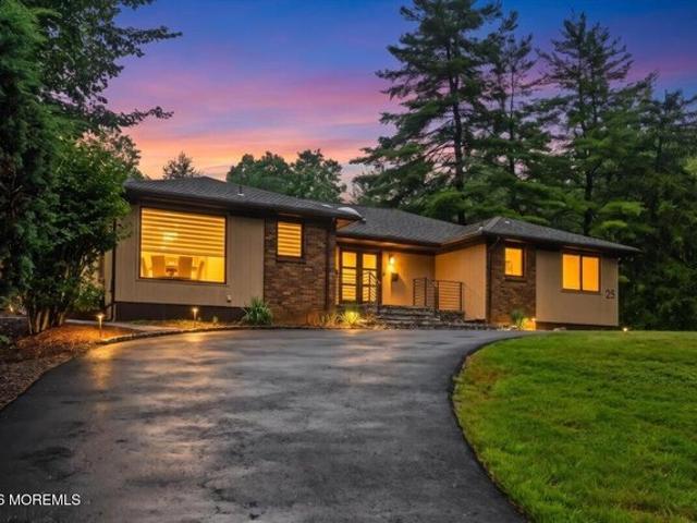 25 N Hillside Ave, Livingston, NJ 07039