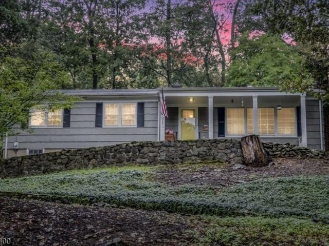 25 N Star Dr, Morris Twp, NJ 07960