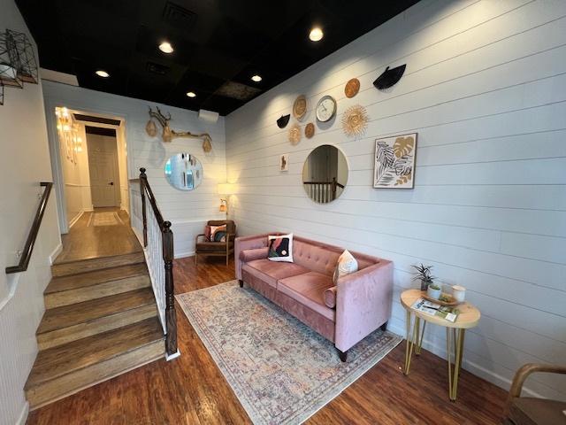 25 N Williams Street